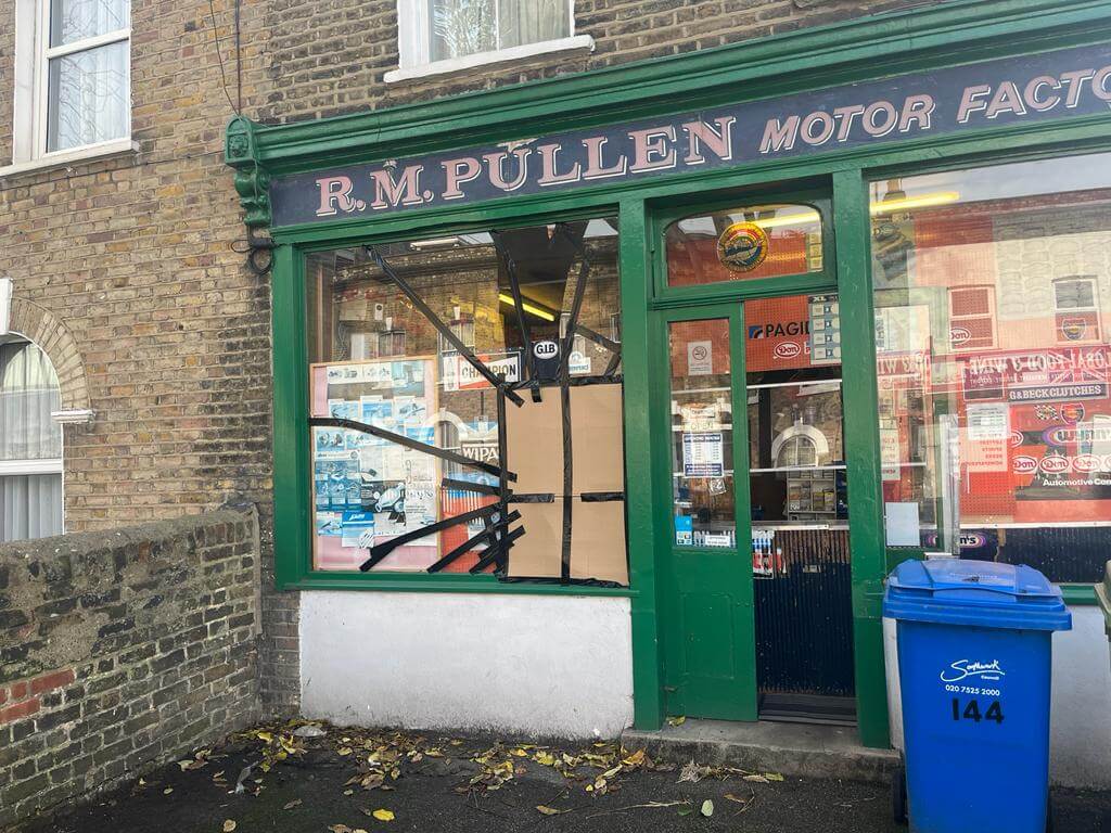 Shop Front Glass Window Replacement in south east London | LN Glazing ...